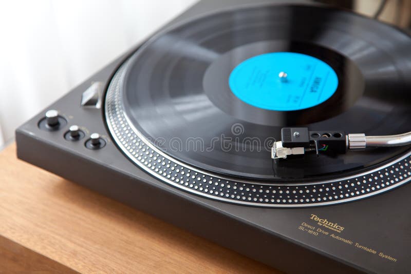 Ontario, Canada - December 26 2017: Vintage Record Turntable Plays ...