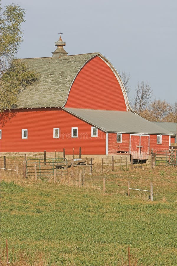 Vintage Red Barn stock photo. Image of windows, agriculture - 26178610