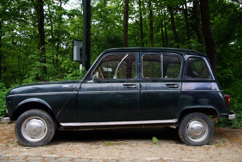 Vintage Renault 4 (R4) Hatchback - Side View Editorial Stock Image ...