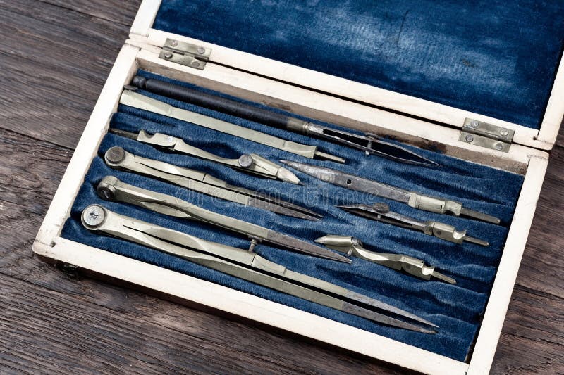 Vintage Retro Drawing Tools Set Stock Image - Image of paper, pattern ...