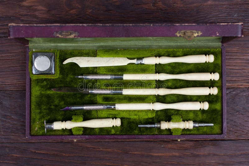 Vintage Retro Writing Tools Set Stock Photo - Image of fountain, retro ...