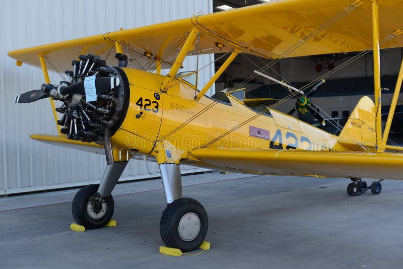 Vintage Round Engine Aircraft Editorial Photography - Image of vintage ...