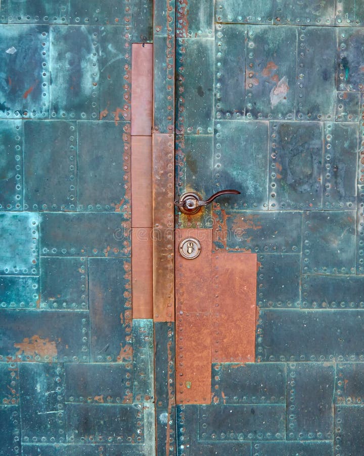 Vintage rusty door closeup stock image. Image of handle - 70060435