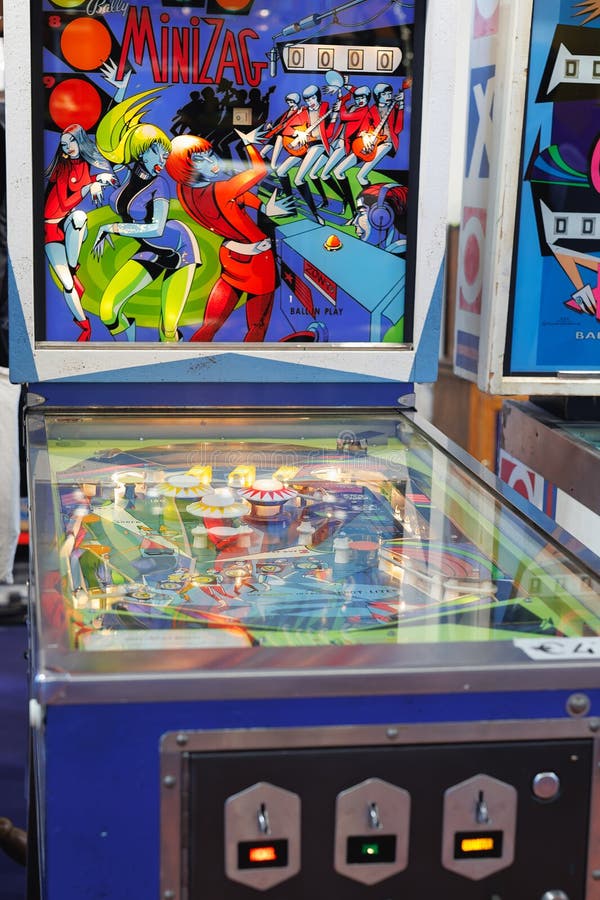 Vintage 70 S Multicolor Pinball Machine Editorial Stock Photo - Image ...