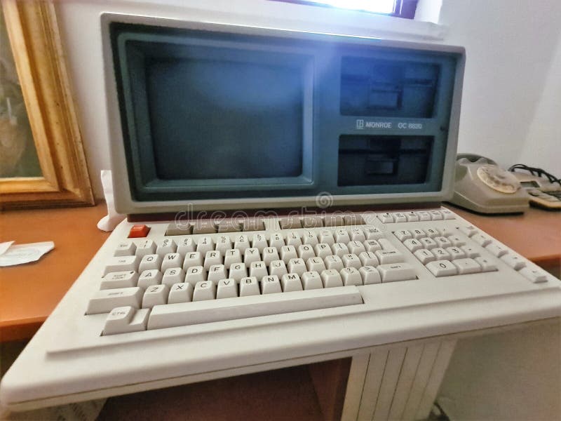 Vintage 80s Professional Computer Editorial Photo - Image of desk ...