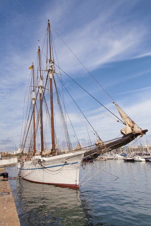 Vintage Sea Clipper in the Port Stock Photo - Image of mast, cruise ...
