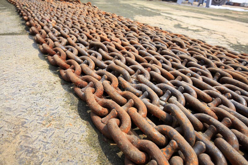 Old rusty steel chain stock image. Image of power, aged - 118666241