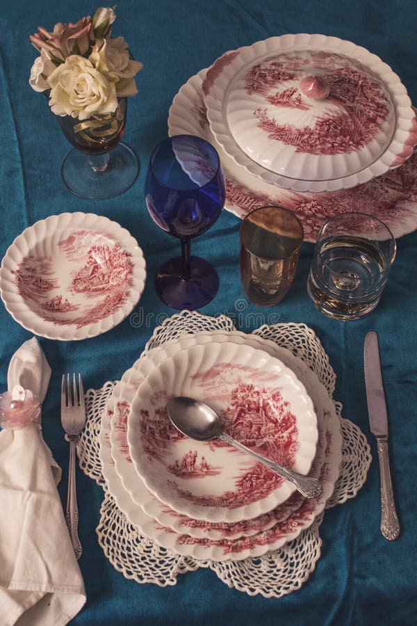 Outdoor table setting stock photo. Image of dinner, restaurant - 24905912