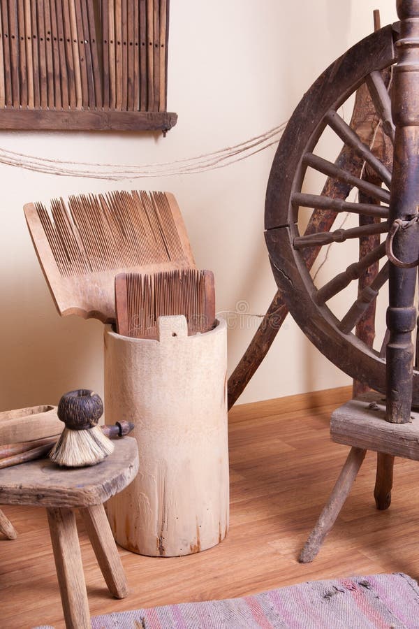 Vintage Traditional Spinning Wheel Stock Photo - Image of comb, russian ...