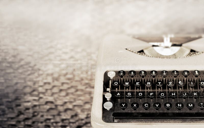Vintage Typewriter, Antique Typewriter, Vintage Color Tone Stock Photo ...