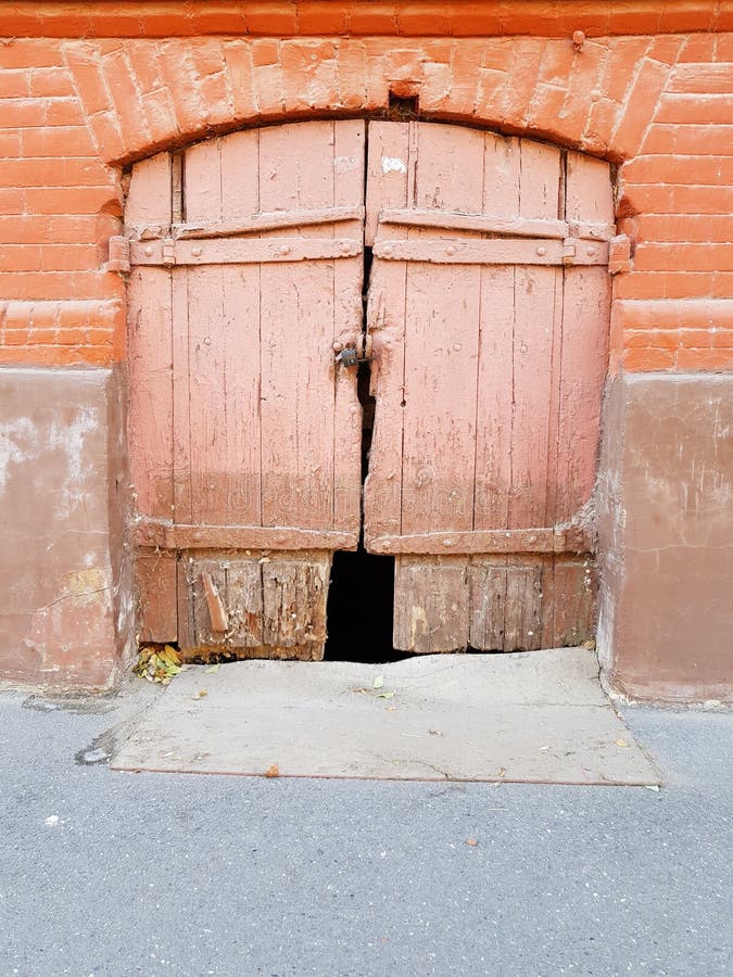 Vintage Wooden Gate in a Stone Wall Stock Image - Image of front ...