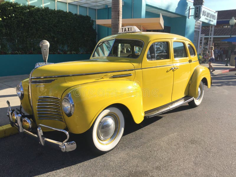 Vintage Yellow Cab editorial photo. Image of prop, vacation - 85049016