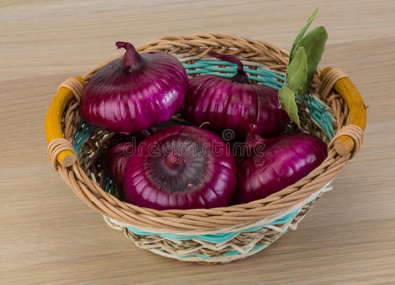 Violet onion stock photo. Image of vegetarian, healthy - 51041630