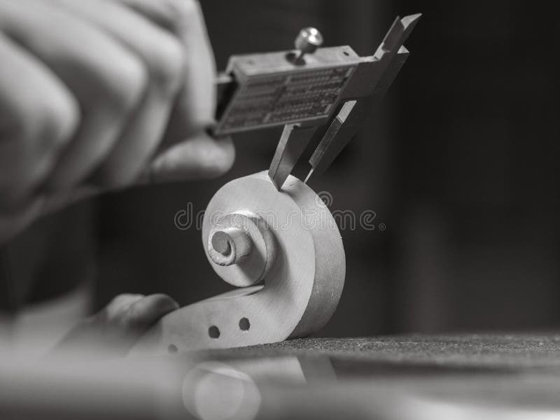 Luthier Precision Measuring the Violin Scroll Thickness with Meter ...