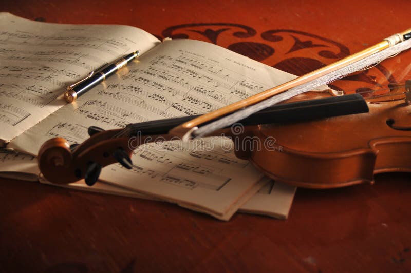 Violin and Notes on the Table Stock Photo - Image of note, classic ...