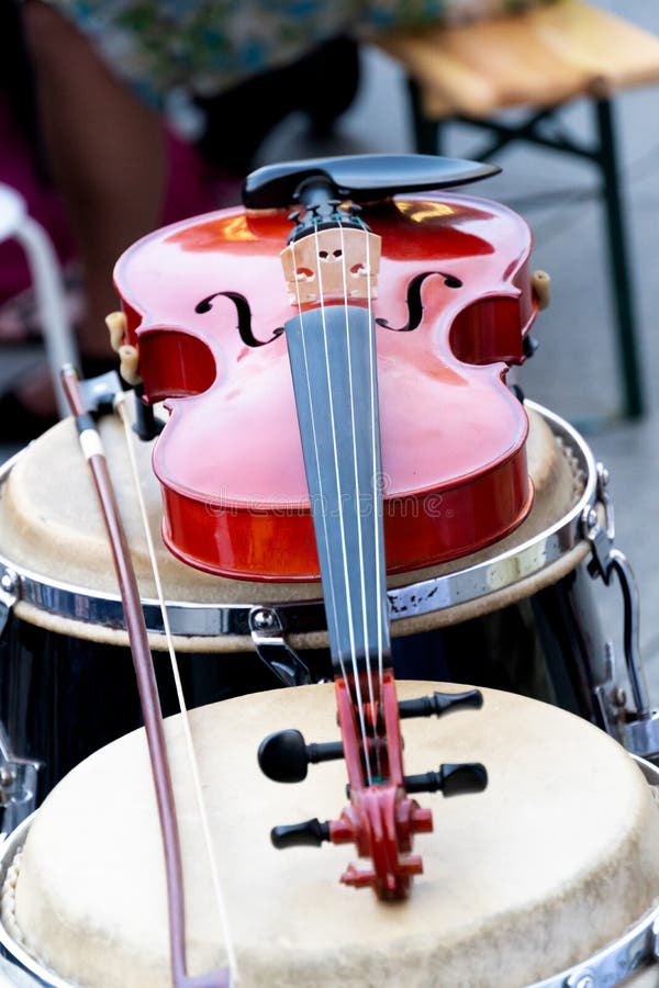 Violin, Stringed Instrument Stock Image - Image of musical, harmony ...