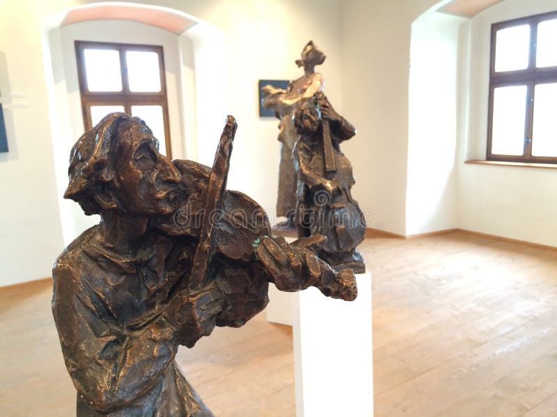 Violinist editorial stock photo. Image of lupca, orchestra - 80268028