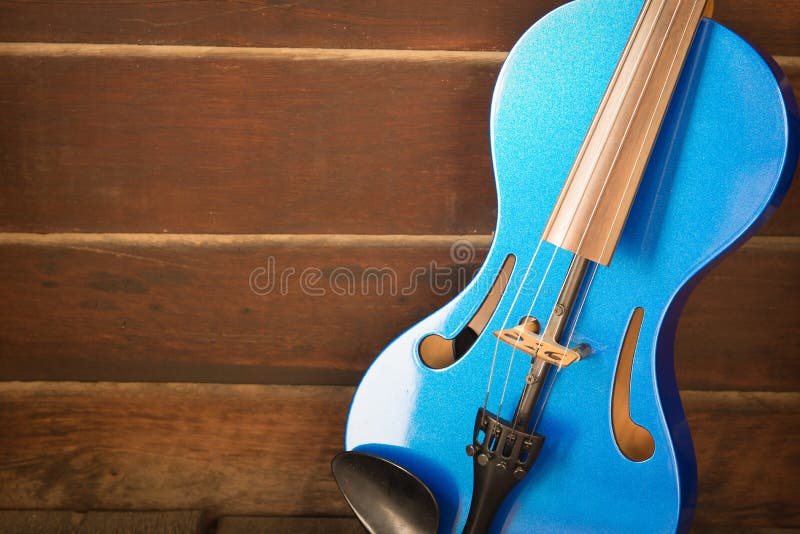 Violino moderno foto de stock. Imagem de moderno, marrom - 62328586
