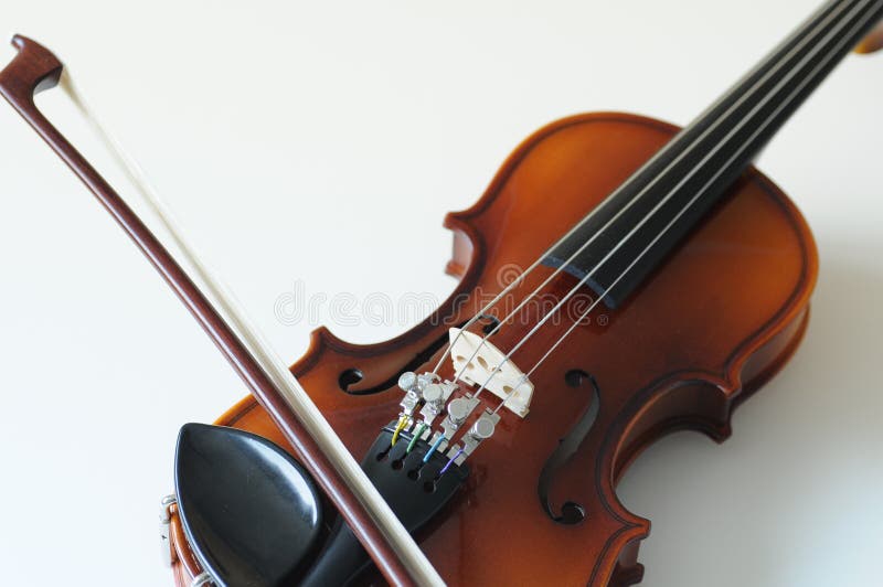 Viool stock foto. Image of viool, cello, instrument, haar - 13481372