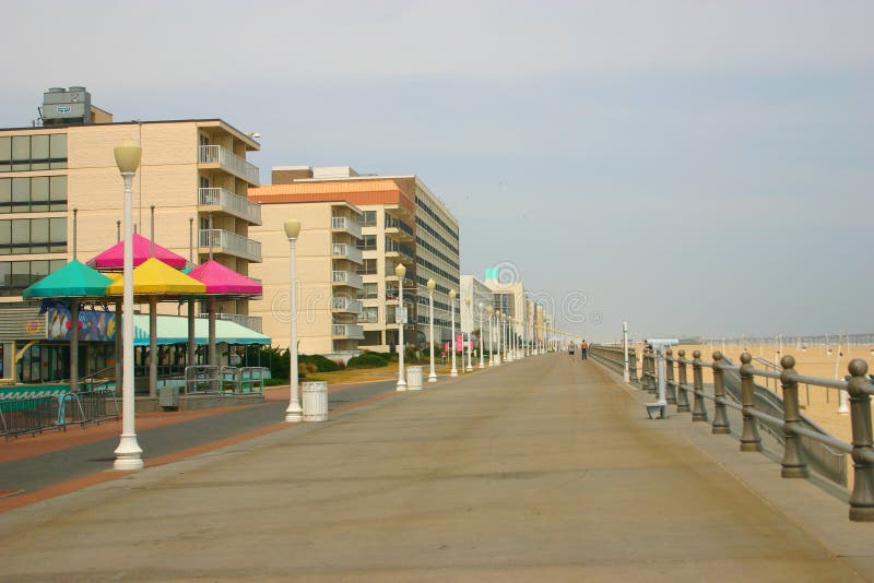 Virginia Beach Boardwalk editorial image. Image of sand - 25113605