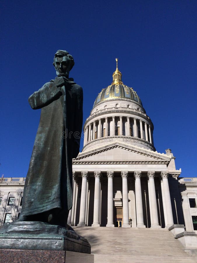 Virginia Capitol ocidental foto editorial. Imagem de lincoln - 62571536