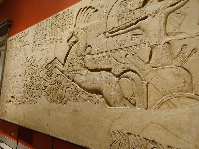 Virginia Museum of Fine Art Ancient Artifacts Editorial Photography ...