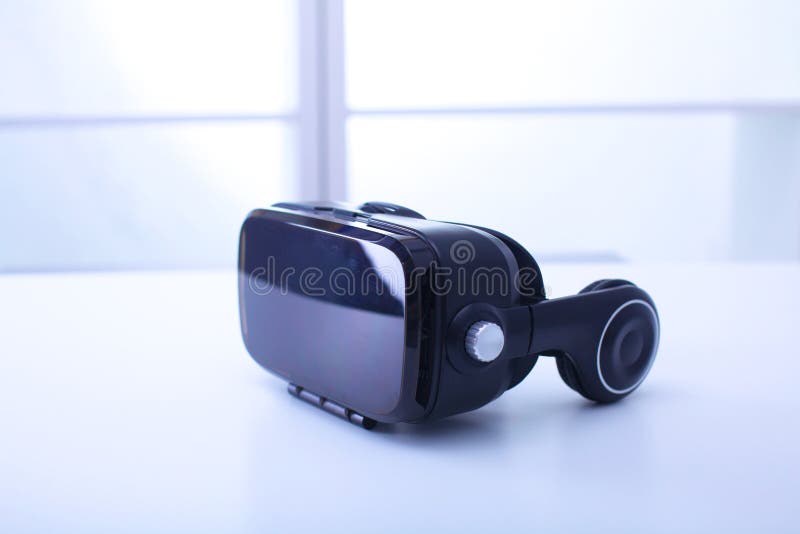 Virtual Reality Smart-phone Headset Concept in Office Stock Image ...