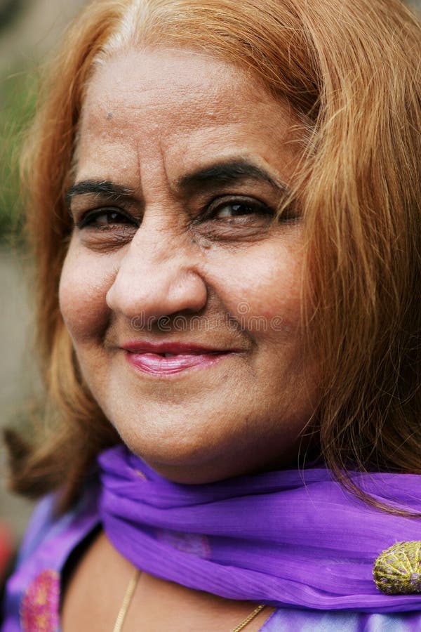 Visage aimable photo stock. Image du fashionable, visage - 1109548