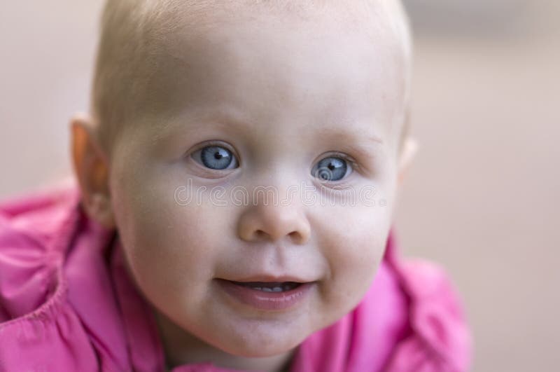 Visage mignon de chéri image stock. Image du humain, enfance - 13304079