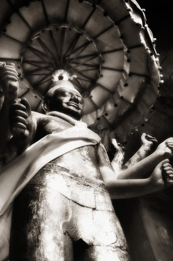 Vishnu Statue at Angkor Wat Stock Photo - Image of historical, arms ...