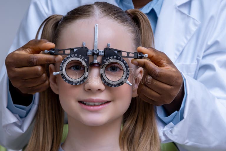 Close Up of Doctor Adjusting Optometric Tool for Vision Check Stock ...
