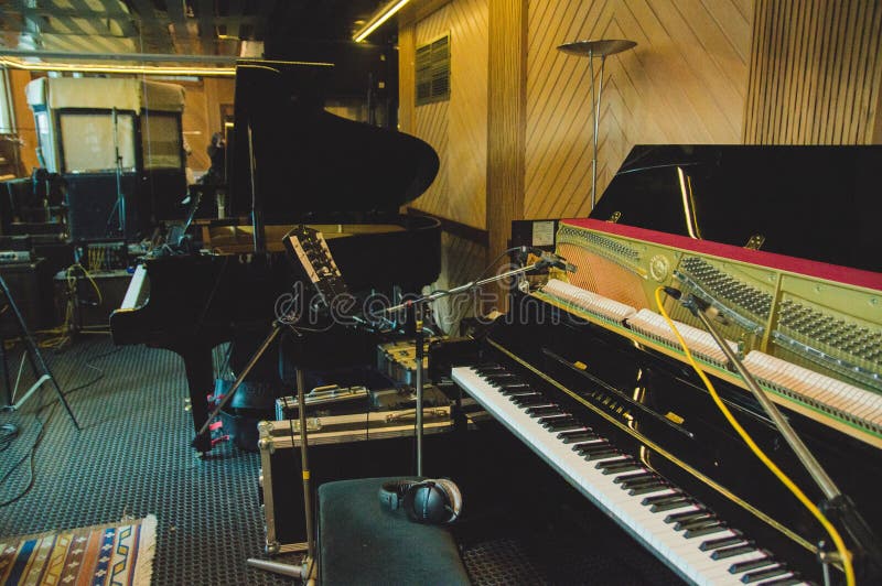 A visit to RAK Studios editorial image. Image of london - 277561535