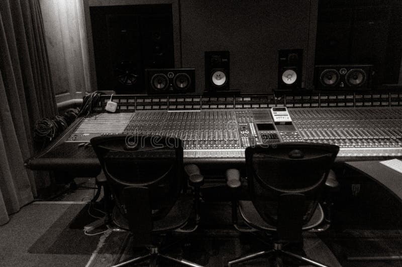 A visit to RAK Studios editorial stock image. Image of visit - 277561574