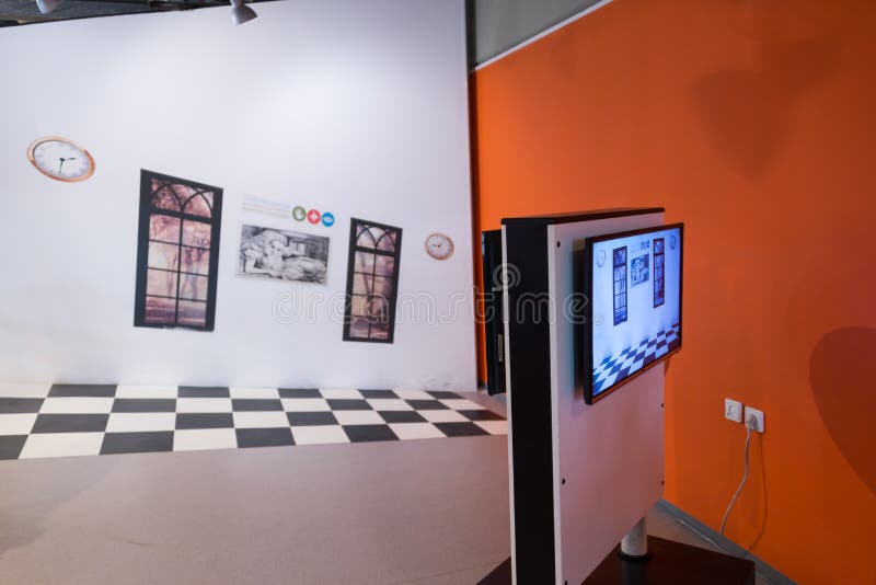 Visiting Bloomfield Science Museum Jerusalem Editorial Photo - Image of ...