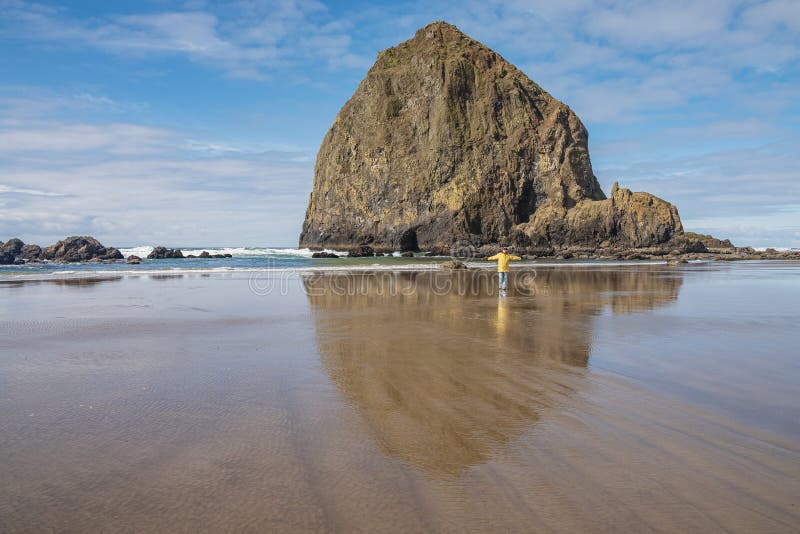 Haystack Rock Canon Beach Oregon Stock Image - Image of oregon, walks ...