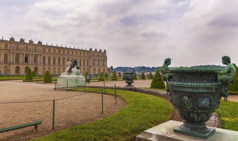 Visiting the Park of Versailles Palace Editorial Photography - Image of ...