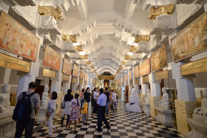 Visitors Inside the Temple of the Tooth, Kandy, Sri Lanka Editorial ...