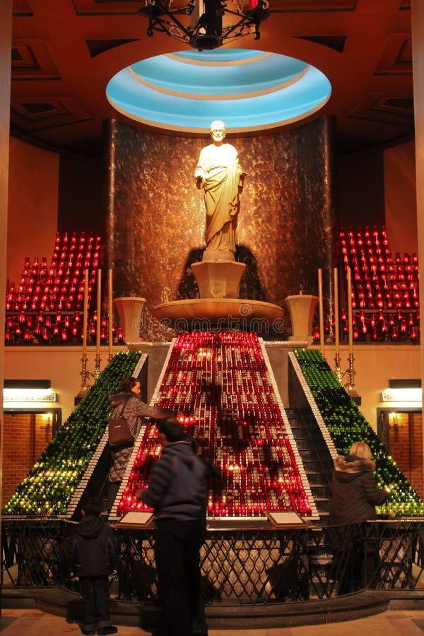 Visitors of Interior of Saint Joseph S Oratory Editorial Stock Photo ...