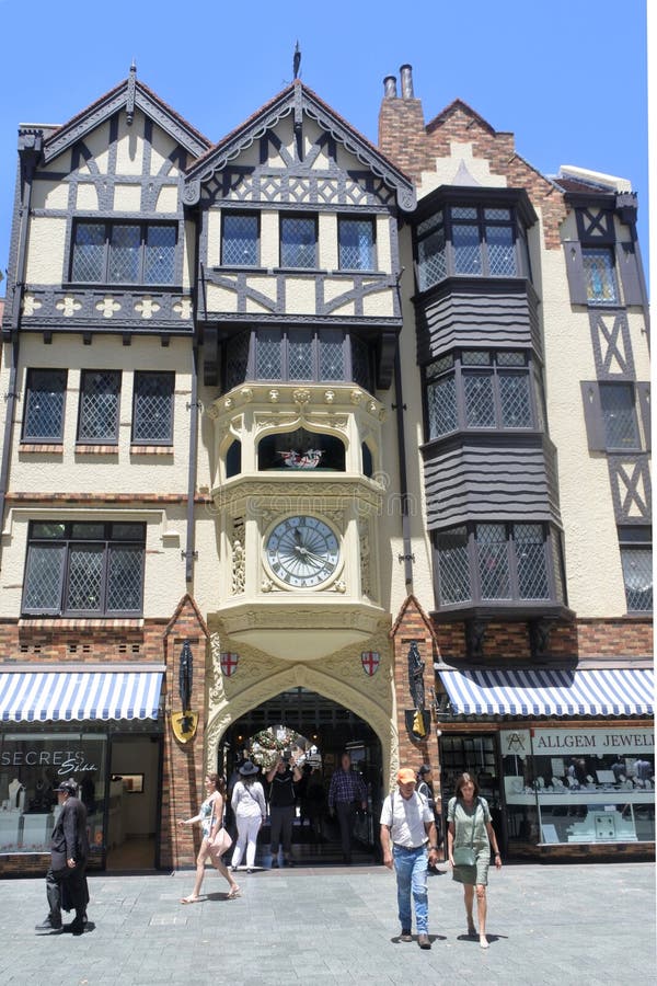 Visitors in London Court in Perth Western Australia 编辑类库存照片 - 图片 包括有 门面 ...