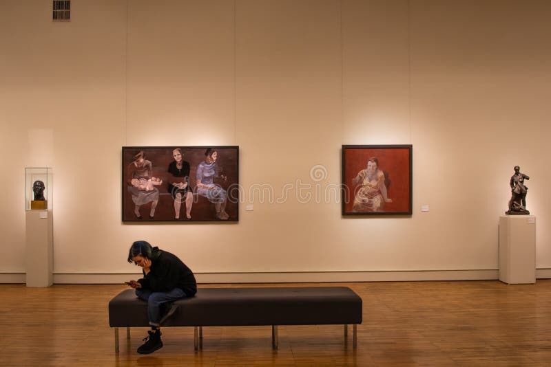Visitors To the Museum Look at the Painting Editorial Photo - Image of ...