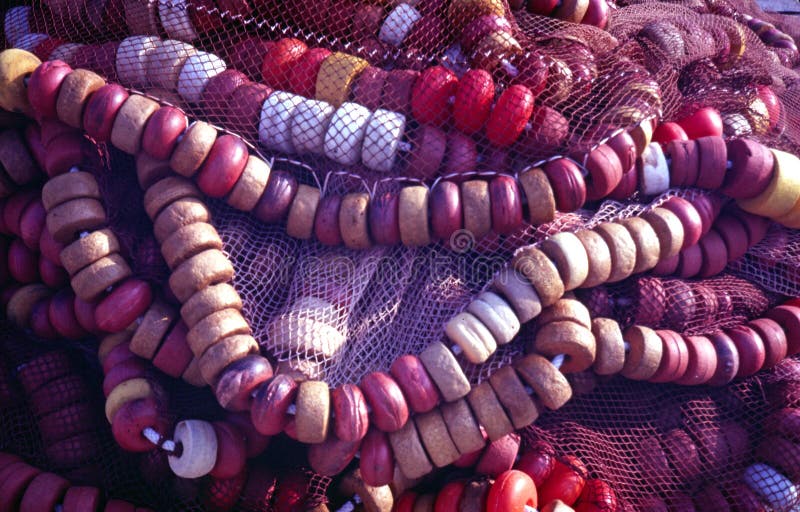 Visnet met vlotters stock afbeelding. Image of vangst - 34571545