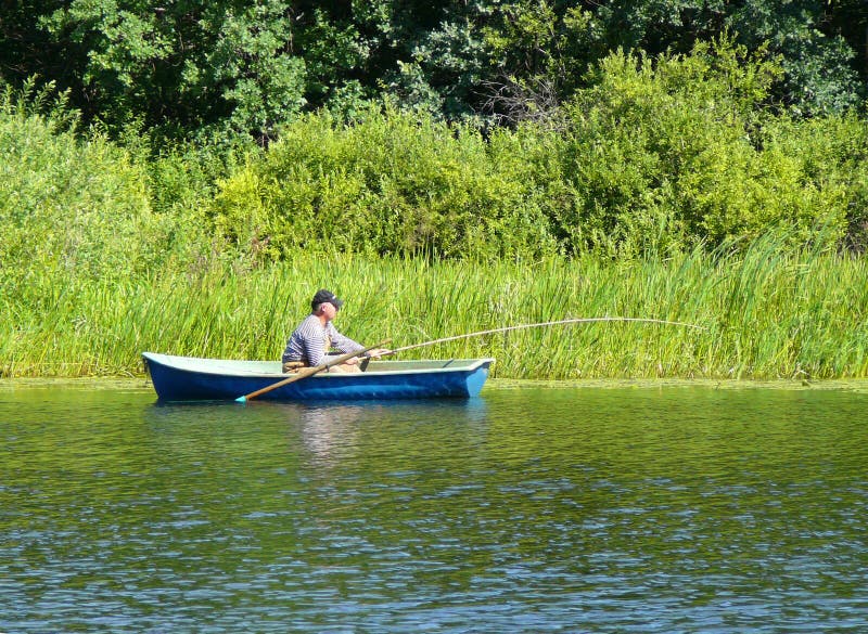 Vissende mensen op de boot stock foto. Image of visserij - 3104960