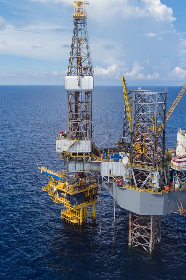 Vista Aerea Di Jack Up Drilling Rig Offshore in Mezzo a Th Immagine ...