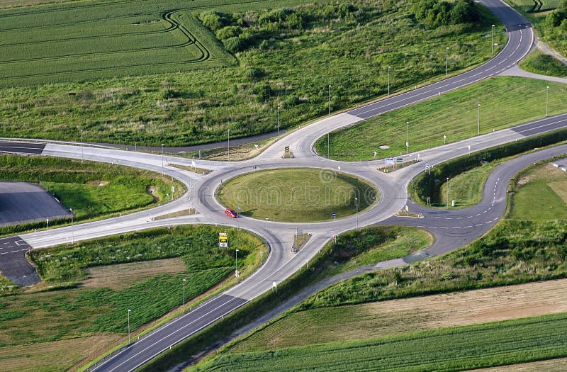 Vista Aerea Di Una Rotatoria Fotografia Stock - Immagine di aeronautica ...