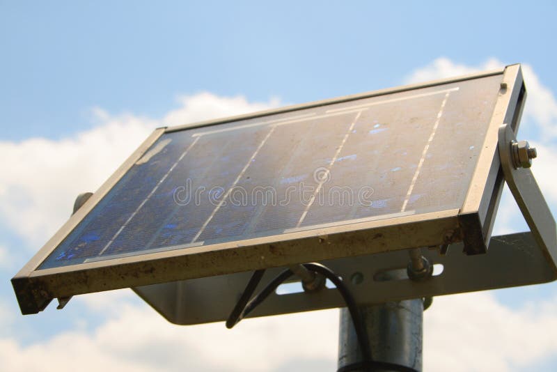 Vista Ascendente De Un Panel Solar Imagen. Imagen: 2214892