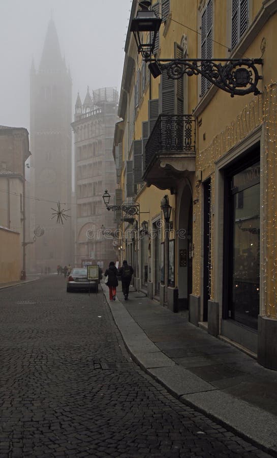 Vista Da Torre E Do Baptistery Da Catedral Em Parma Imagem Editorial ...