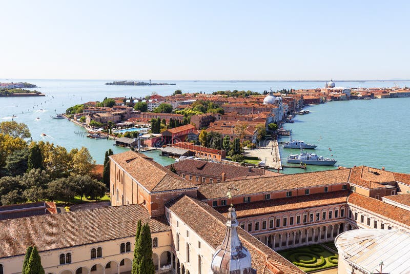 Vista Dal Campanile Della Chiesa Del XVI Secolo Di San Giorgio Maggiore ... Vista Dal Campanile Della Chiesa Del XVI Secolo Di San Giorgio Maggiore ...
