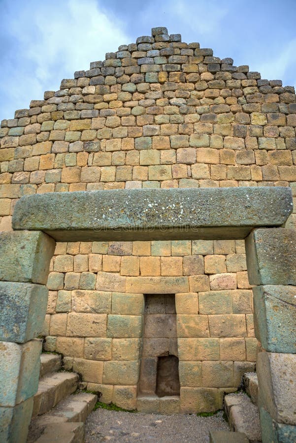Ruinas Importantes Del Inca De Ingapirca En Ecuador Imagen de archivo ...