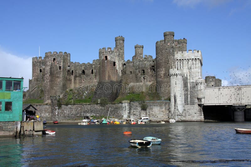 Vista Del Castillo De Conwy Foto de archivo - Imagen de batallas ...