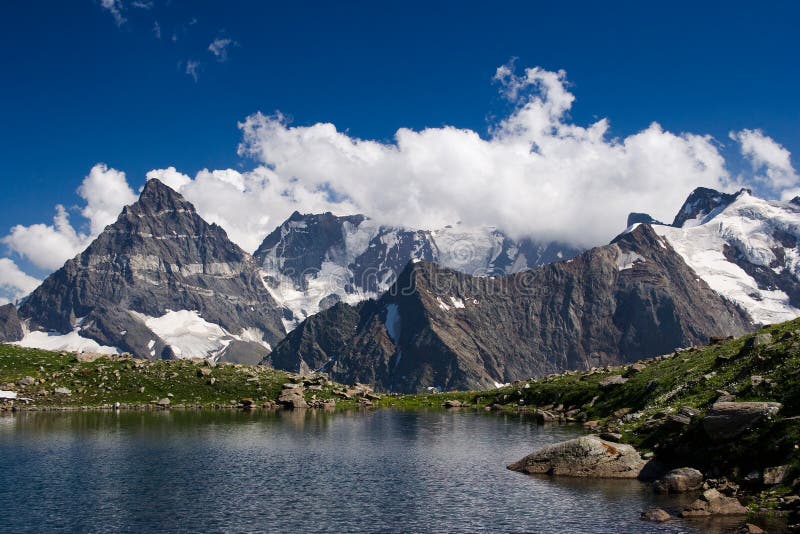 Vista Del Caucaso Occidentale Fotografia Stock - Immagine di nave ...
